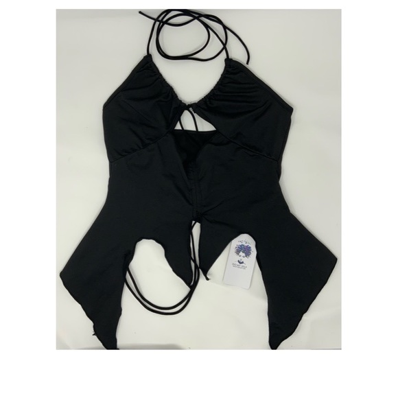 Tops | Nwt Neck Strap Cropped Top | Poshmark